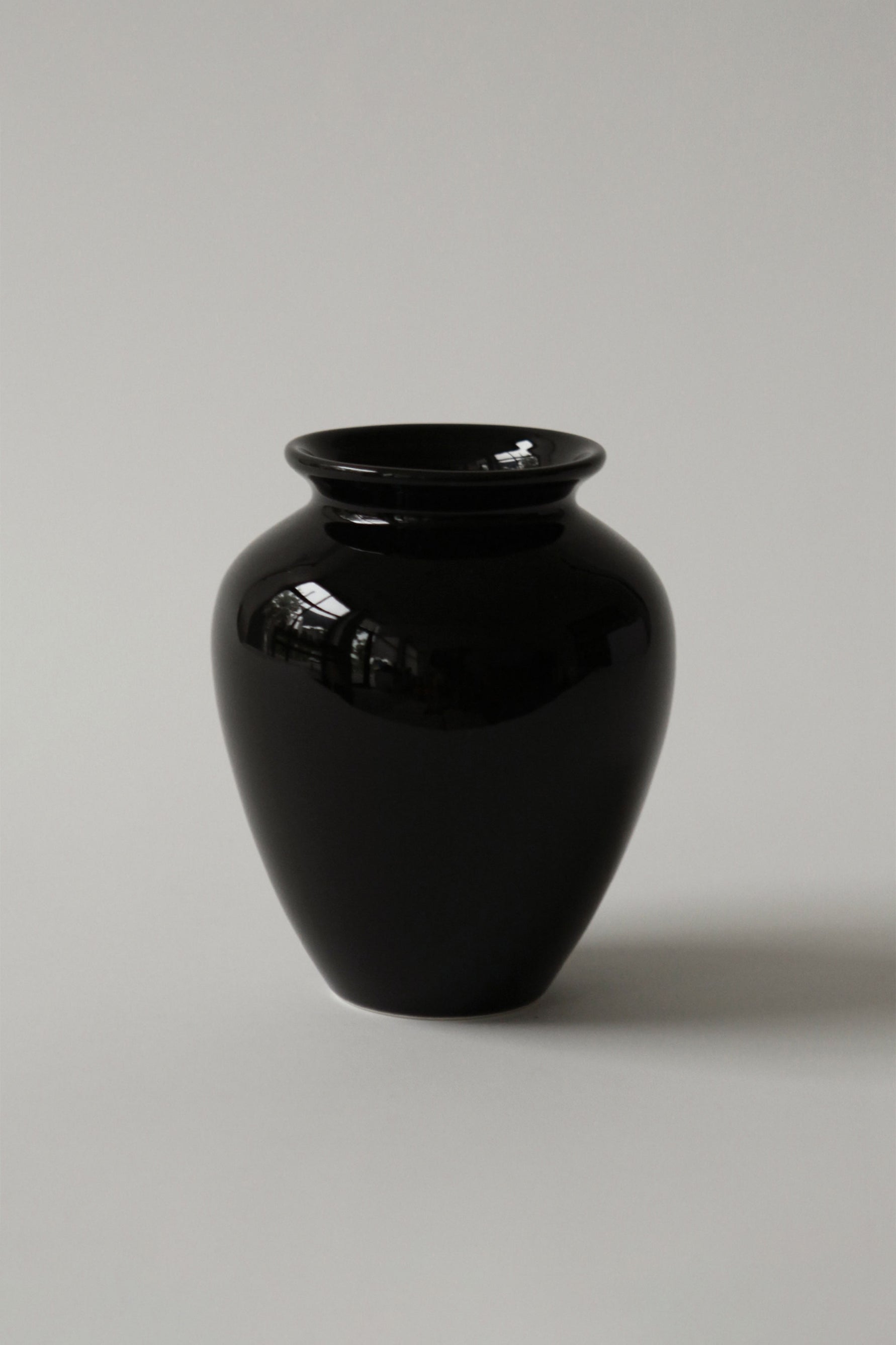 NR CERAMICS Jar Vase | Homeware | OEUVR – OEUVR